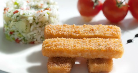 Fish sticks with potato salad and rice - Lovefish.gr